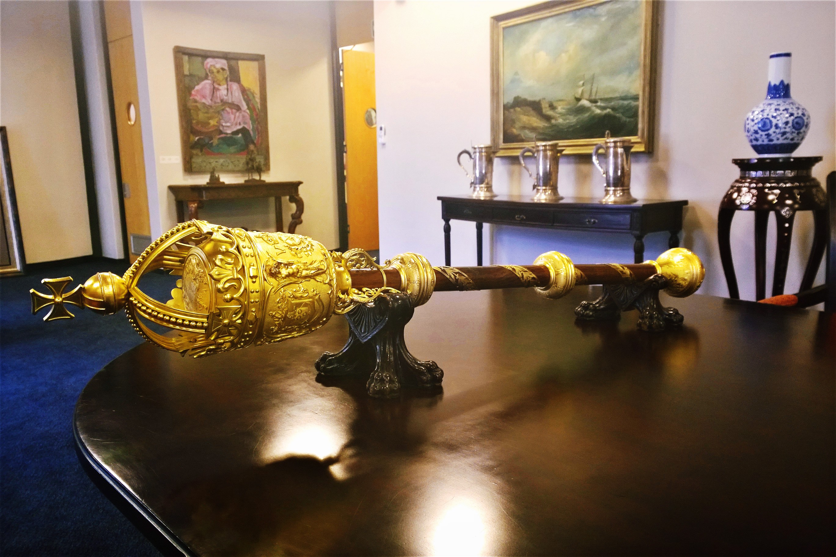 The Gifts of a Gentleman, Sir John Woodhead | Earthworm Express